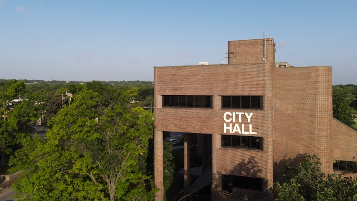 Lawrence City Hall closed because of power outage – The Lawrence Times