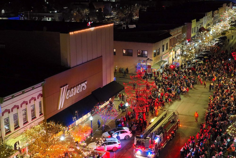 Photos: Santa brought to safety once again in downtown Lawrence – The ...