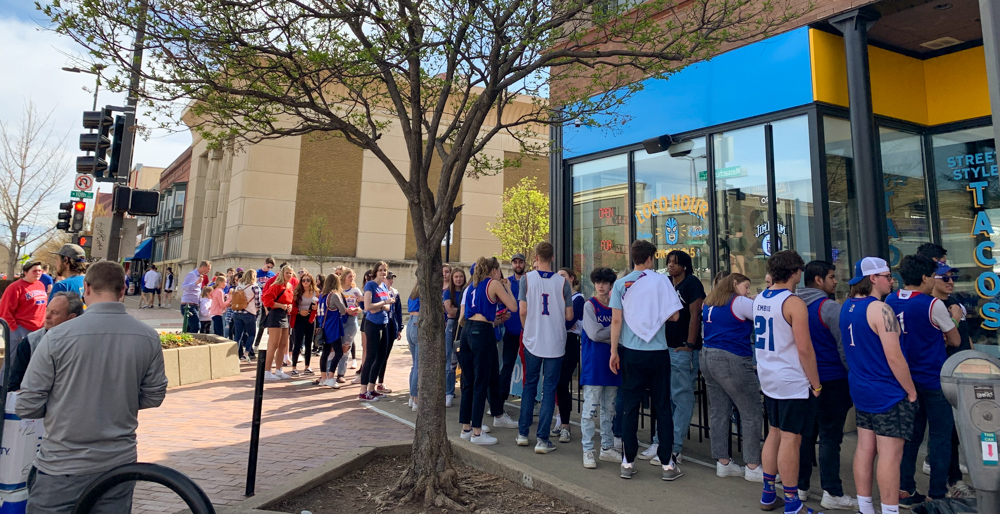 KU fans gather on Mass Street ahead of the championship game – The ...