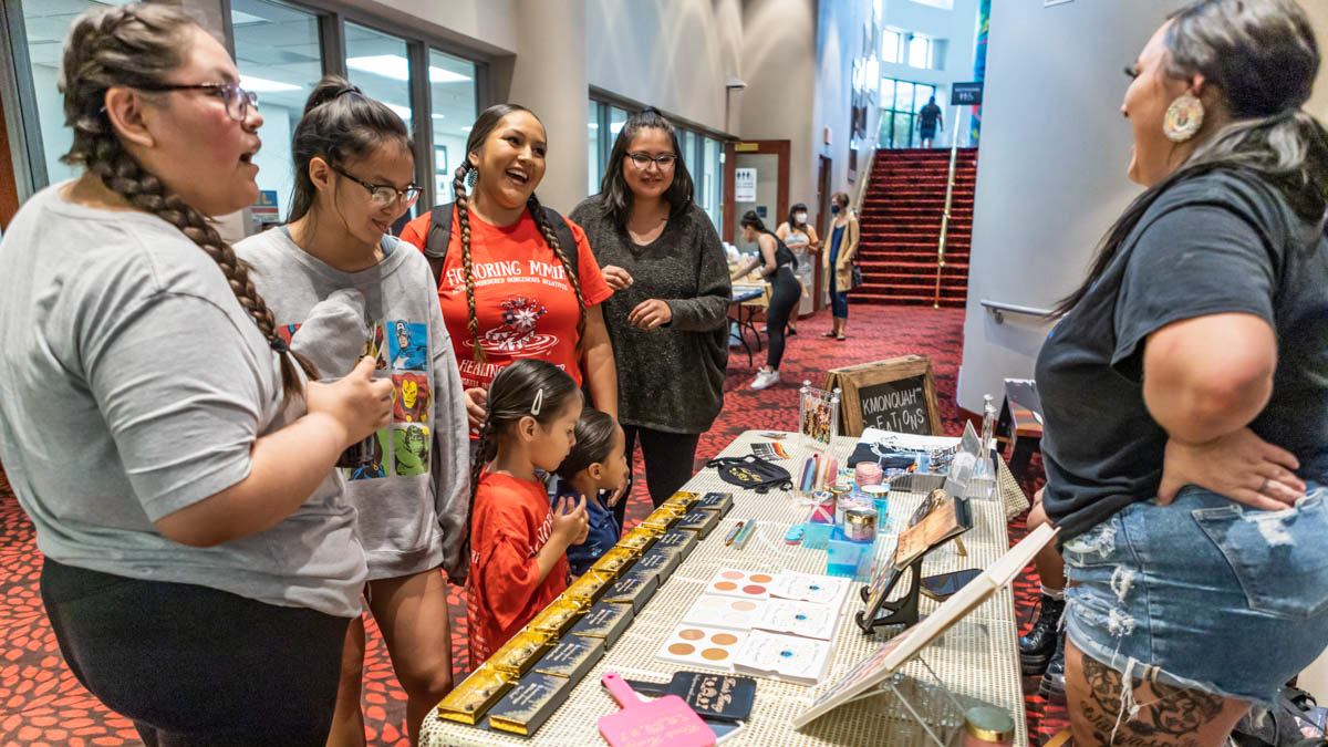 Indigenous Community Center event brings communal healing through art ...