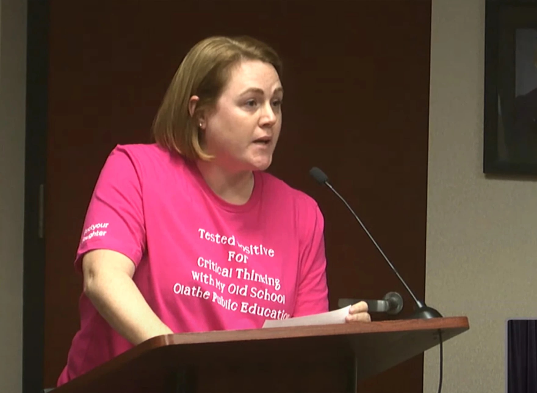 Olathe mom who was ejected from a school board meeting loses first ...