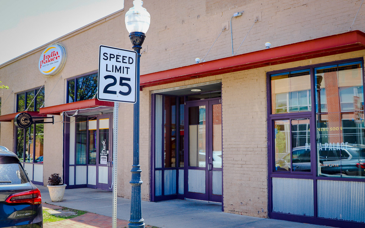 Lawrence will soon have an Indian-style pizza restaurant – The Lawrence ...