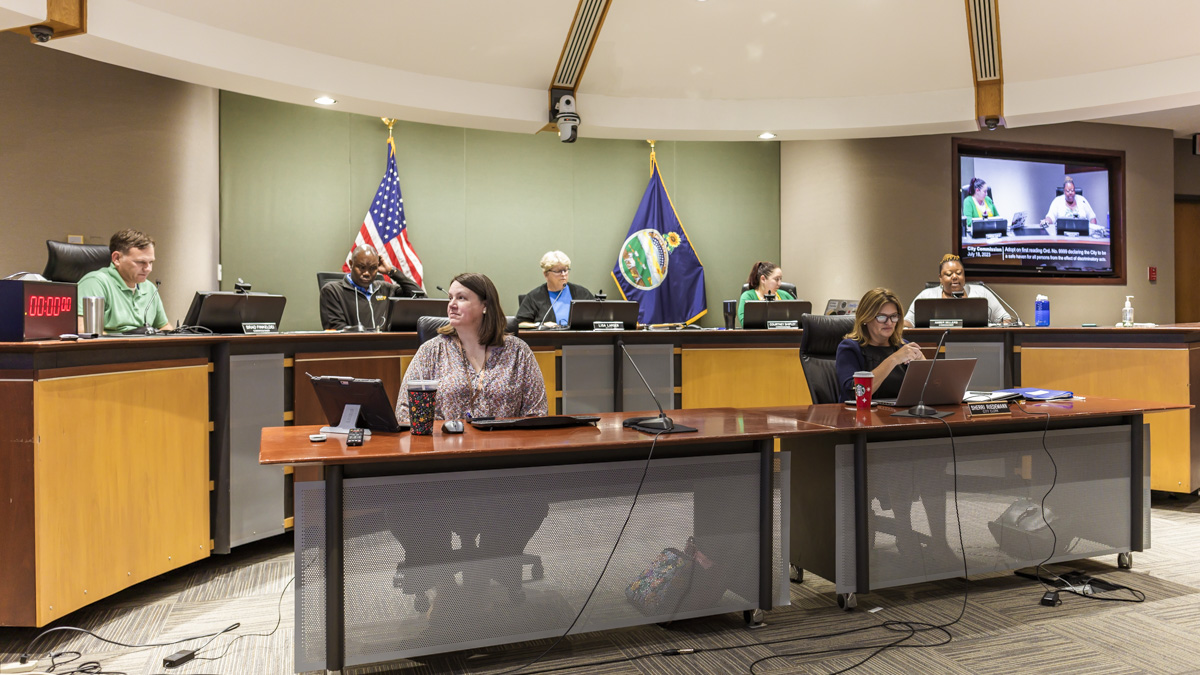 Lawrence city commissioners approve plan to change lots, build duplex ...