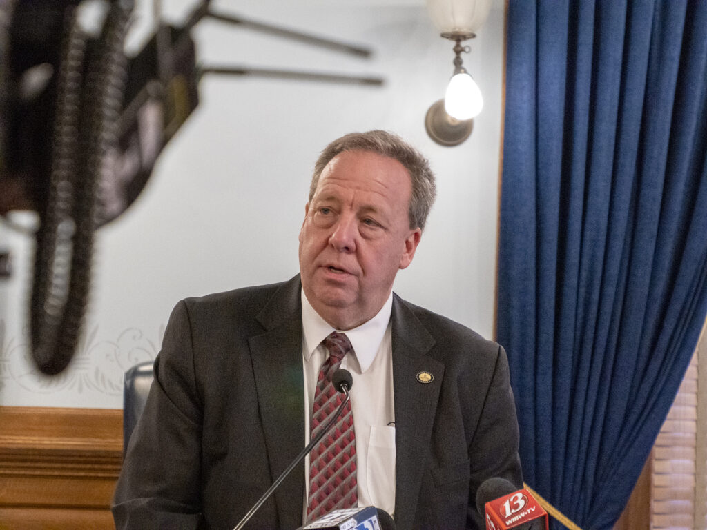 Kansas senator proposes job limits to avoid potential conflicts of ...