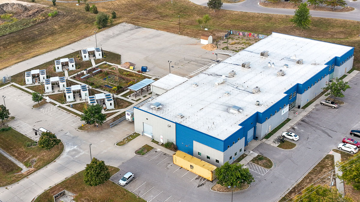 Lawrence Community Shelter plans 2 people per Pallet shelter behind ...