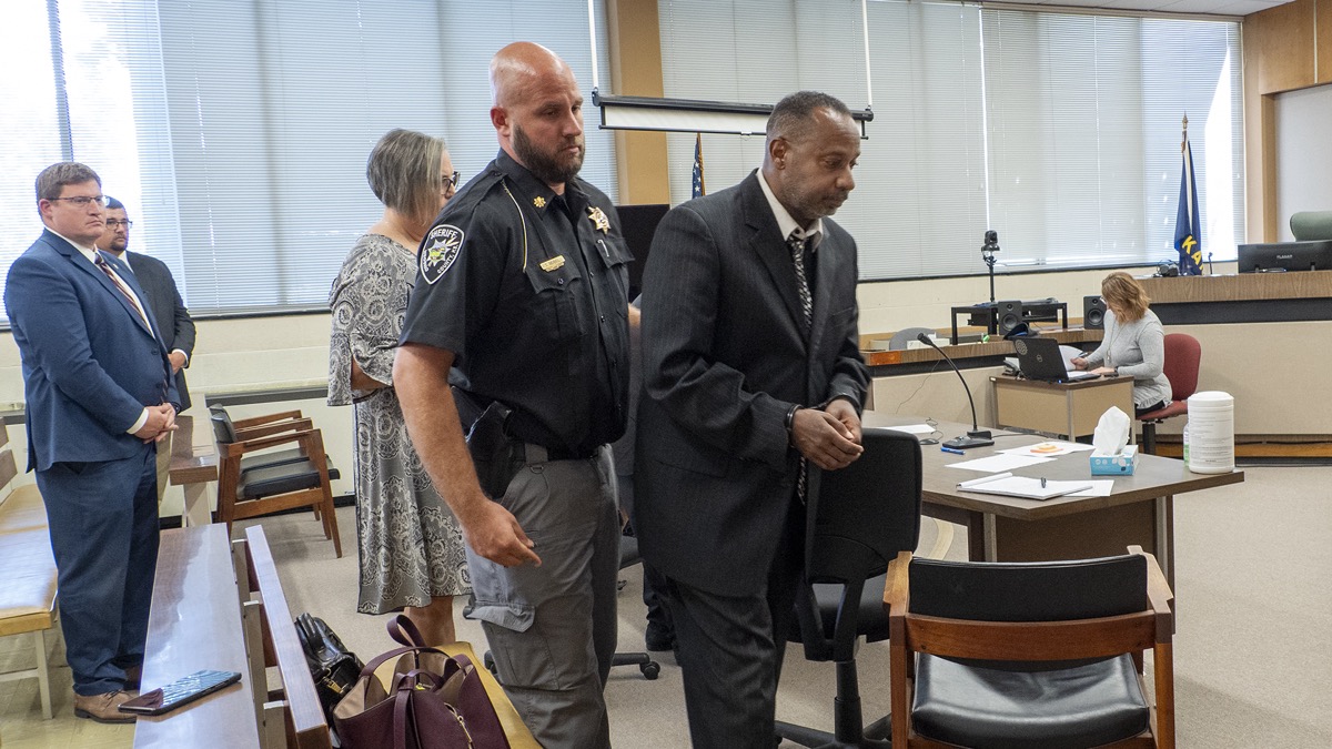 Judge diverts from plea deal for rural Kansas prosecutor, sentences him ...