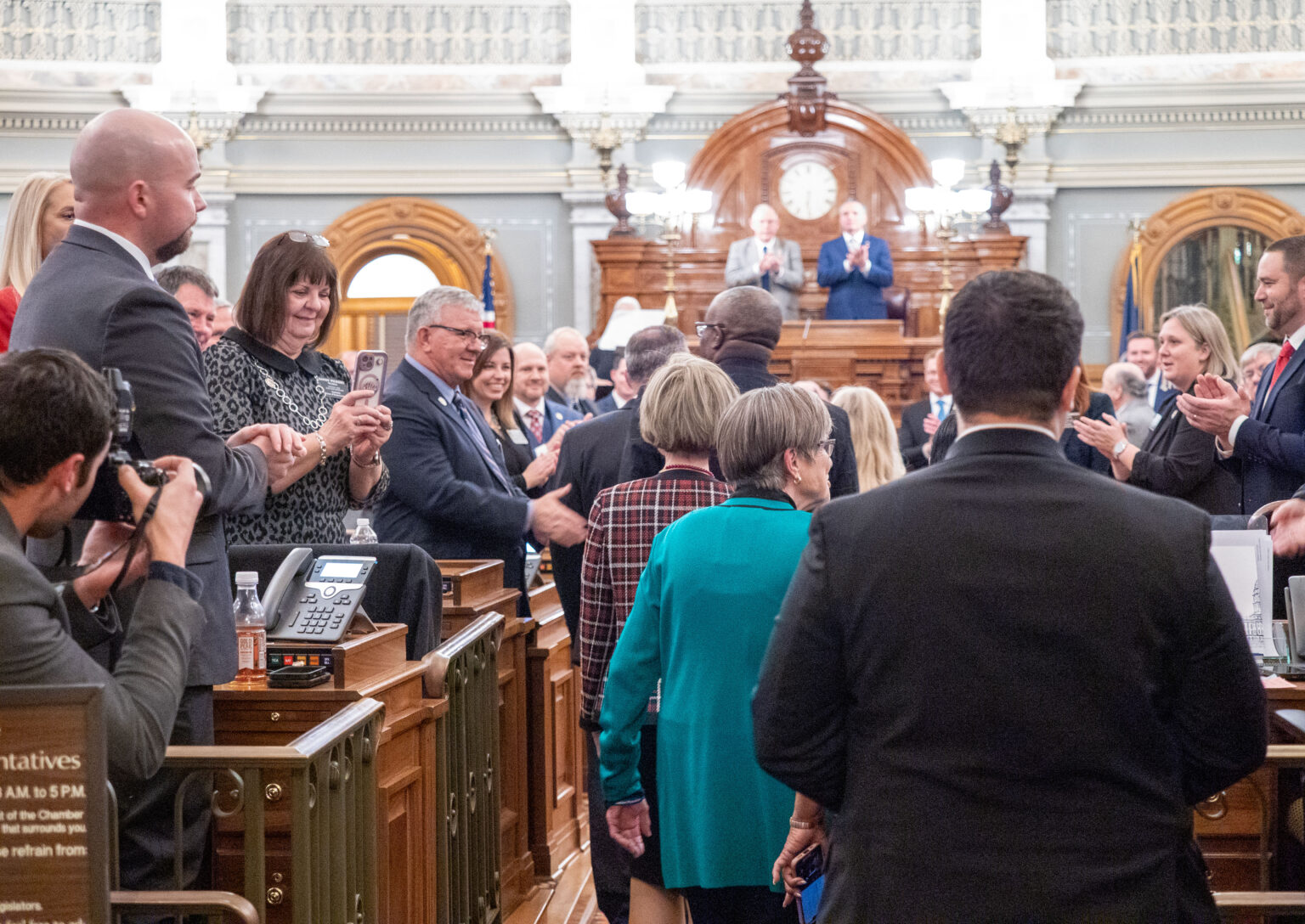 Kansas governor revels in triumphs, warns against succumbing to ...